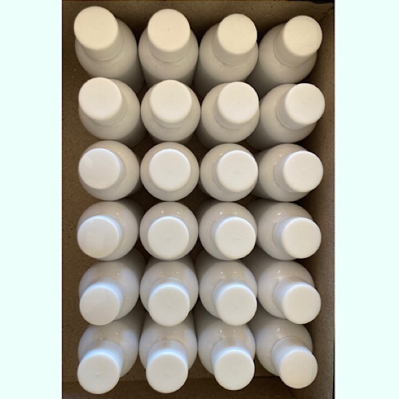 Storage & Organization | Plastic Screw Cap 2 Oz Containers Lot Of 24 ...